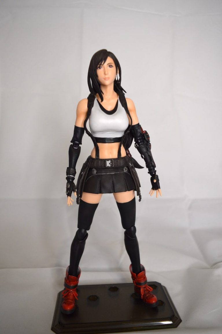 A review of the Play arts Kai Final Fantasy VII Remake Tifa figure