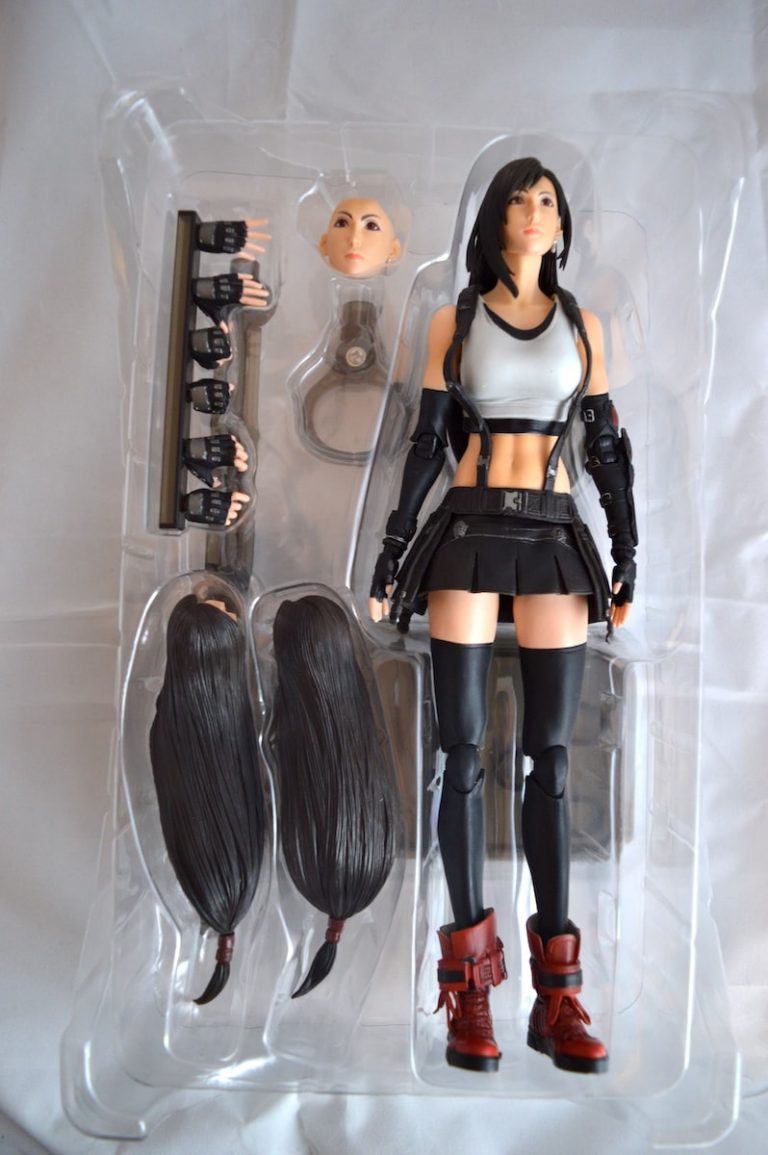 A review of the Play arts Kai Final Fantasy VII Remake Tifa figure
